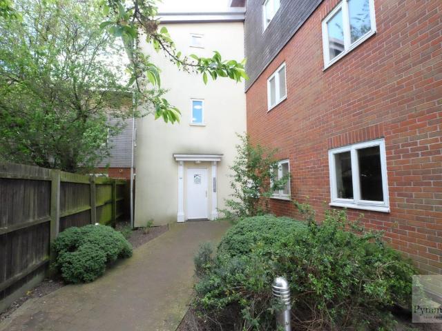 Howard Street, Norwich NR1, 2 bed flat to rent, £1,095 pcm | PrimeLocation