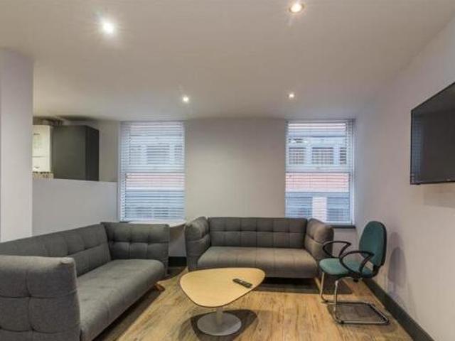 Howard Street, City Centre, 7 Bedroom Apartment