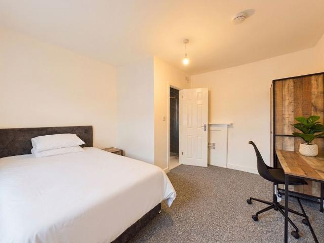 Howard Street, Gloucester GL1, 1 bed property to rent, £650 pcm | PrimeLocation