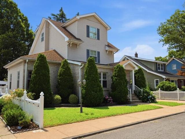 Howard Pl, Bayonne, Home For Sale