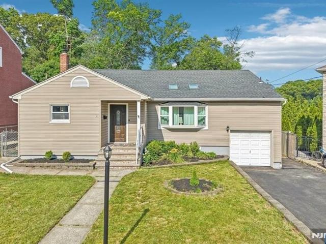 Howard Pl, Nutley, Home For Sale