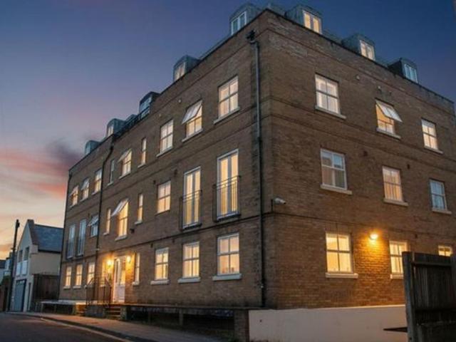 Howard Place, St. Annes Court Howard. Studio to rent £1,065 pcm £246 pw