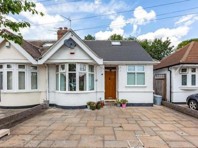 Howard Road, Upminster, 3 Bedroom Semi detached