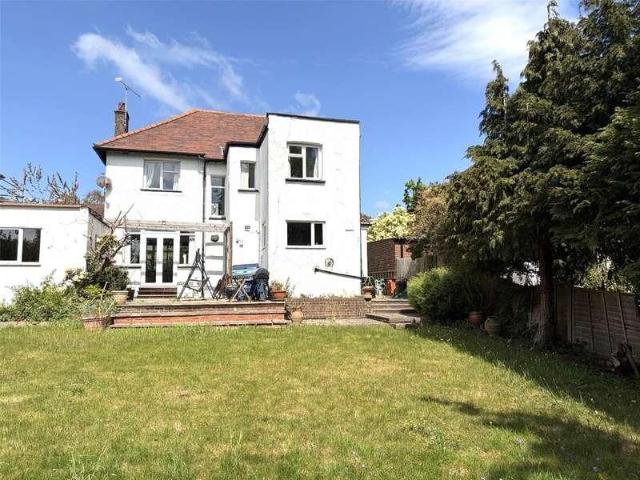 Howard Road, Coulsdon, CR5
