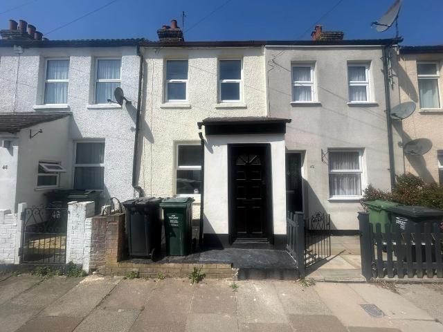 Howard Road, Dartford DA1, 3 bed property to rent, £1,800 pcm | PrimeLocation