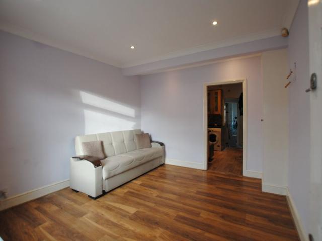 Howard Road, Dartford, London