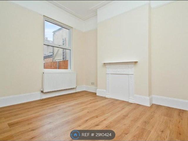 Howard Road, London NW2, 4 bed terraced house to rent, £3,750 pcm | PrimeLocation