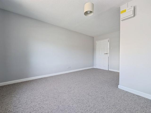 Howards Grove, SO15