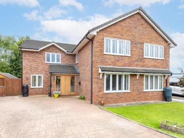 Howbeck Crescent, Wybunbury, 5 Bedroom Detached