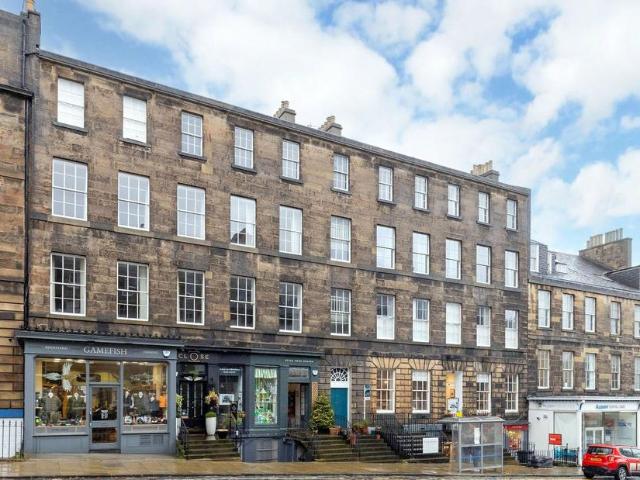 Howe Street, New Town, Edinburgh 4 bed apartment to rent £3,000 pcm £692 pw