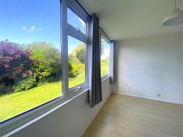 Howecroft Court, Eastmead Lane, Bristol, BS9 1HJ