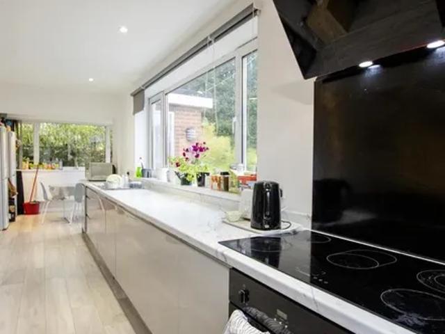 Howes Rise, Birmingham, B29 5HW, United Kingdom | 5 bed house for rent #133648997 | Rentberry