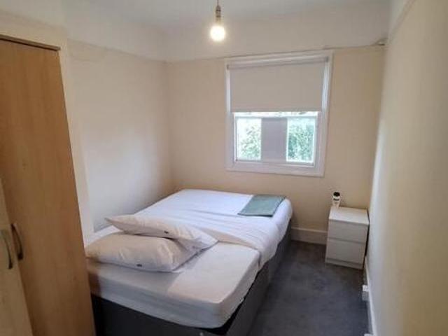 Howley Place, London, 1 Bedroom House