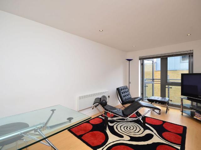 Hoxton Square N1, Hoxton, London, 2 bed flat to rent, £3,250 pcm | PrimeLocation