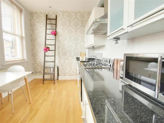 Hoxton Street, N1 1 bed flat to rent £1,733 pcm £400 pw
