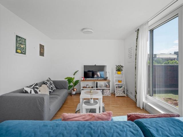 Hoxton Street, Hoxton N1, 3 bed flat to rent, £3,000 pcm | PrimeLocation