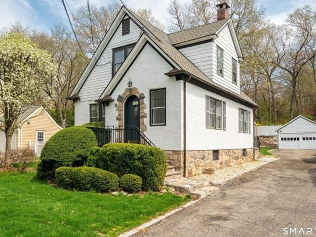 Hoyt St, Darien, Home For Sale