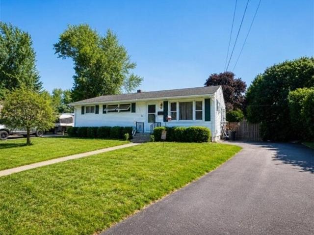 Hoyt St, Warwick, Home For Sale