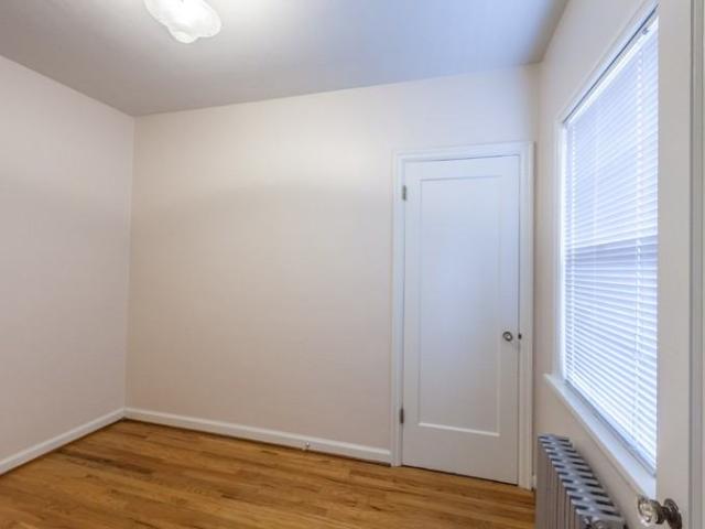 HOYT STREET APARTMENTS CZOP05 1 Bedroom Apartment for Rent at 4405 Ne Hoyt St, Portland, OR 97213 North Tabor