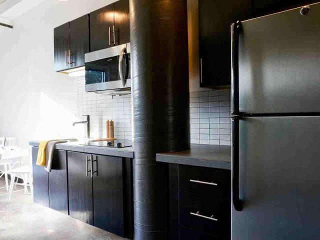 Hoyt 1 Bedroom Apartment for Rent at 610 Nw 17th Ave, Portland, OR 97209 Northwest District