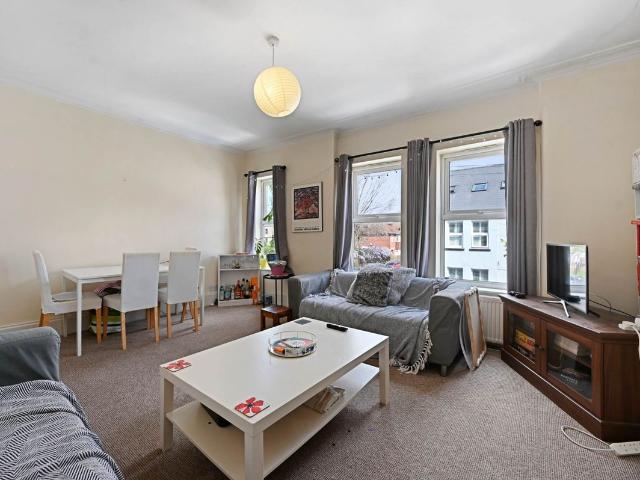 Hoyle Road, Tooting Broadway SW17, 3 bed flat to rent, £2,702 pcm | PrimeLocation