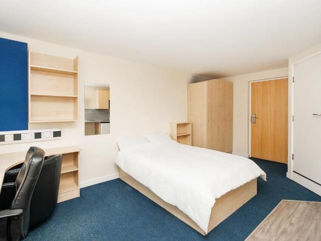 Hoyle Street, Sheffield S3, Room to rent, £732 pcm | PrimeLocation