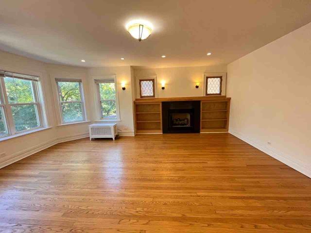 Hoyne 2 Bedroom Apartment for Rent at 6150 N Hoyne Ave, Chicago, IL 60659 West Ridge