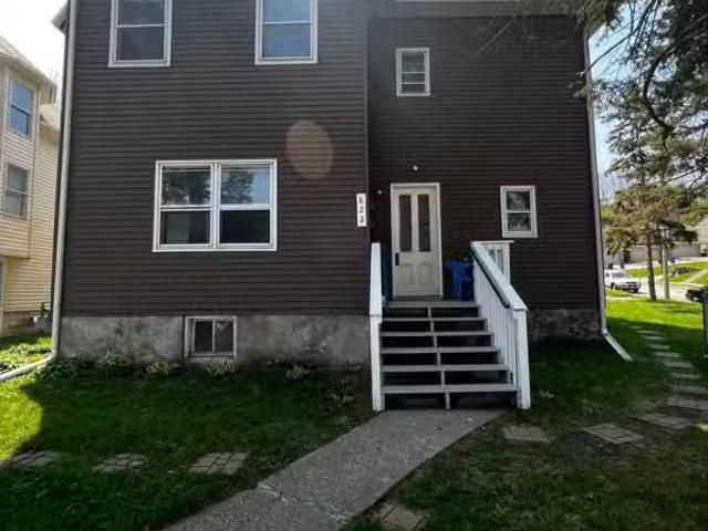 HM 822 5th Ave Moline, IL