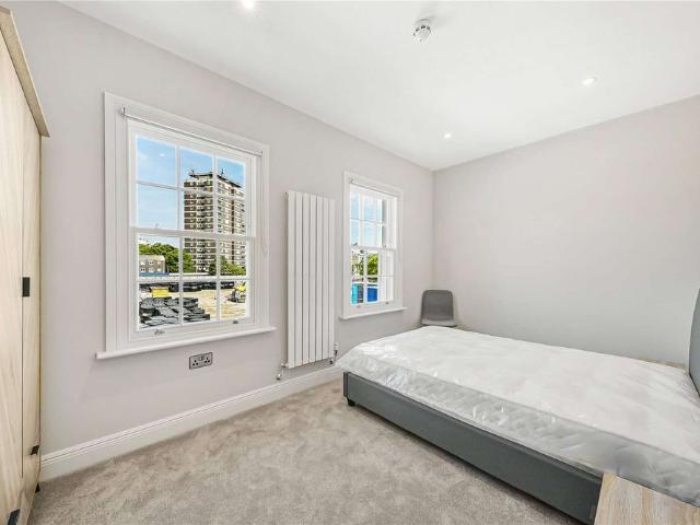 HMO Friendly 4 bedroom, 3 bathroom family home with outdoor space