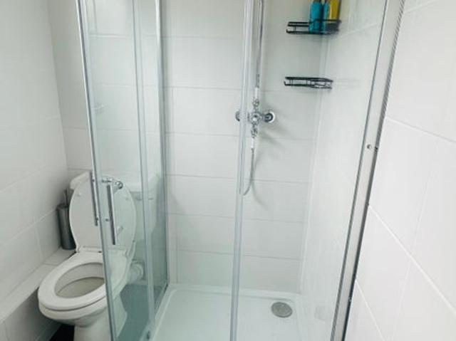 HMO house available one contract Headington