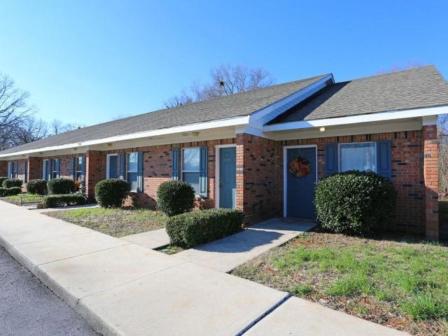 HS 1 Bedroom Apartment for Rent at Hensley Ct, Florence, AL 35630