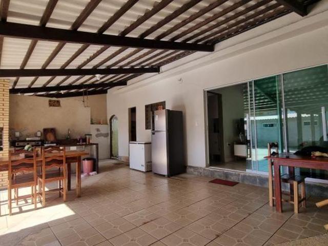 HP Vende: Casa com Laje 4 Quartos Churrasqueira na Q.8 de Sobradinho. A/C Financiamento