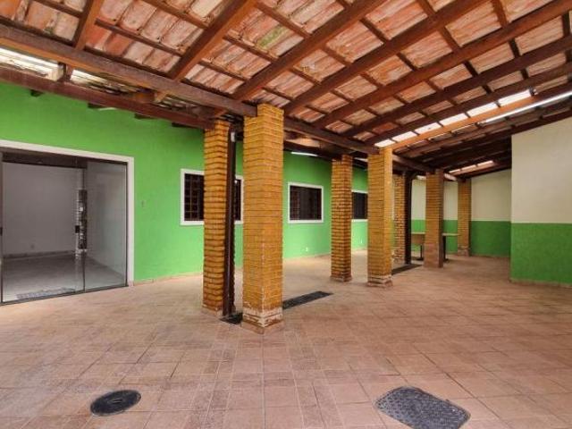 HP Vende: Casa 3 Quartos com Suite e Churrasqueira em Sobradinho