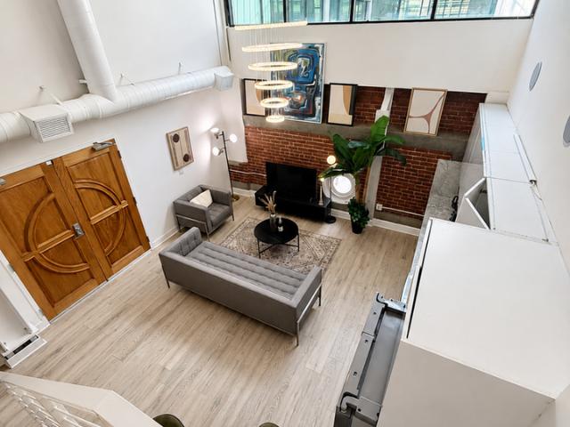HWH Luxury Living 2 Bedroom Apartment for Rent at 125 W 4th St, Los Angeles, CA 90013 Downtown Los Angeles