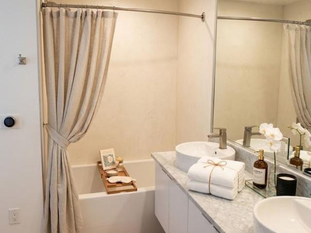 HWH Luxury Living 2 Bedroom Apartment for Rent at 125 W 4th St, Los Angeles, CA 90013 Downtown Los Angeles