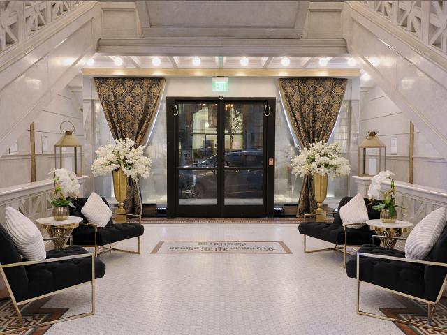 HWH Luxury Living Studio Apartment for Rent at 125 W 4th St, Los Angeles, CA 90013 Downtown Los Angeles