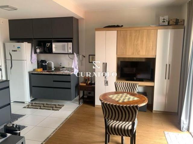 Hum Liberdade Apartamento Studio à venda na Liberdade, ao lado do Metrô Liberdade, com varanda e l