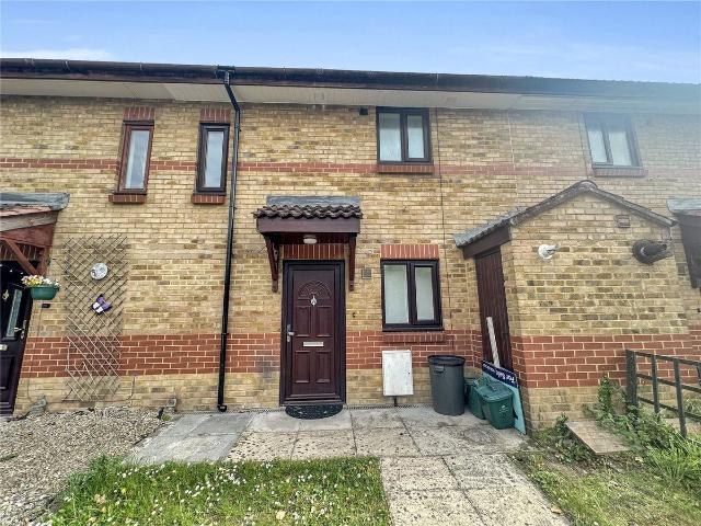 Humber Close, West Drayton UB7, 2 bed terraced house to rent, £1,750 pcm | PrimeLocation