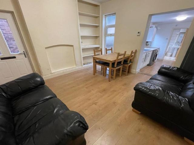 Humber Road, Beeston, NG9 2ET