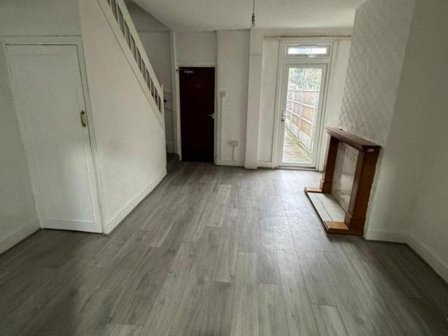 Humberstone Road, E13 3 bed terraced house to rent £2,300 pcm £531 pw
