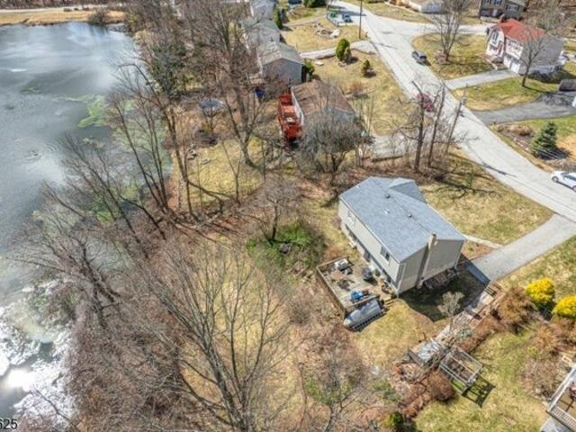 Hummingbird Trl, Vernon, Home For Sale