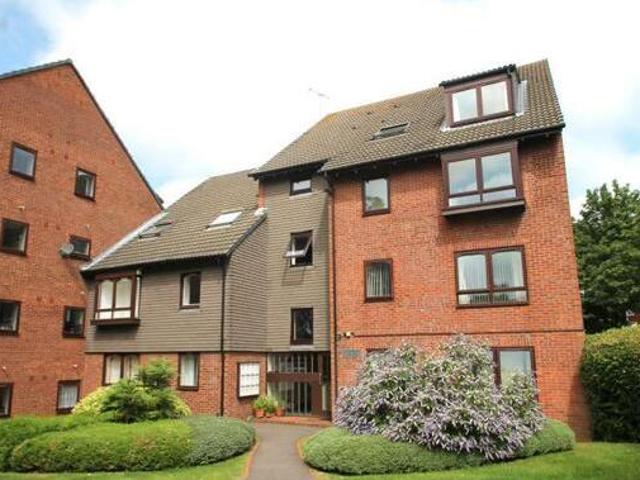 Humphrey Middlemore Drive, Harborne, 2 Bedroom Flat