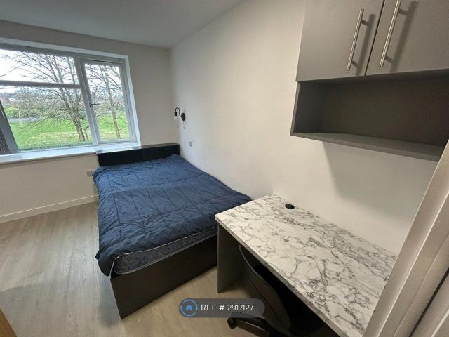 Humphrey Road, Manchester M16, Studio to rent, £867 pcm | PrimeLocation