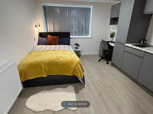 Humphrey Road, Manchester M16, Studio to rent, £888 pcm | PrimeLocation