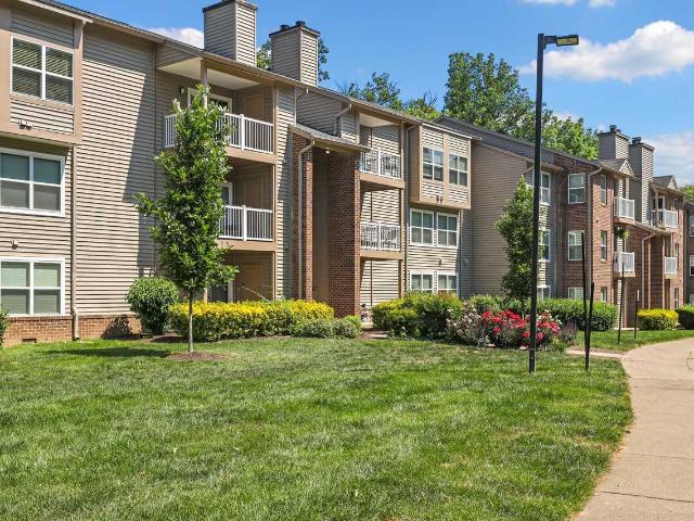Hunt Club 2 Bedroom Apartment for Rent at 404 Christopher Ave, Gaithersburg, MD 20879
