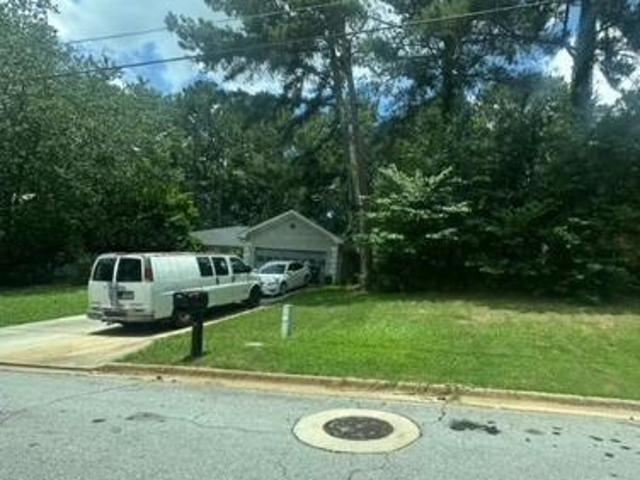 Huntcliff Dr