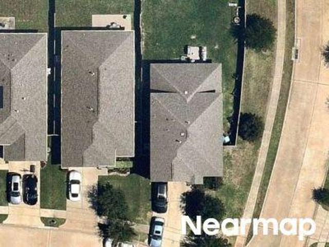 Huntcrest Ln