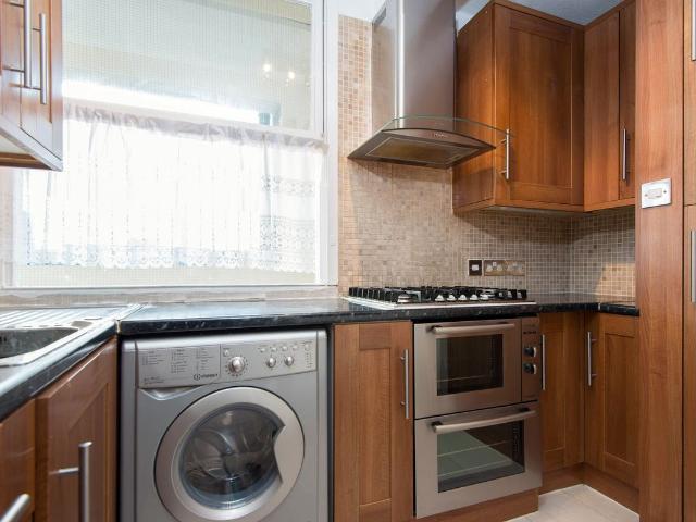 Hunter House, Hunter Street, London WC1N, 2 bed flat to rent, £3,000 pcm | PrimeLocation