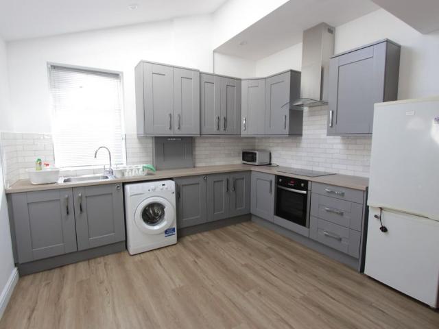 Hunter House Road, Sheffield S11, 3 bed terraced house to rent, £1,400 pcm | PrimeLocation
