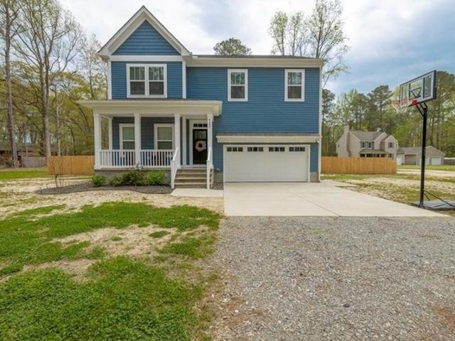 3840 Hunter Ln, Hayes, VA 23072